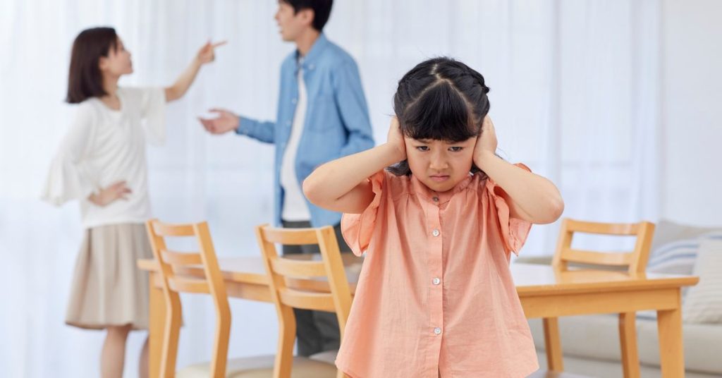 10 Signs of Separation Anxiety in Adults